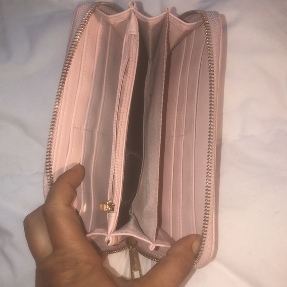 Safekeeper | Bags | Nwot Safekeeper Wallet | Poshmark